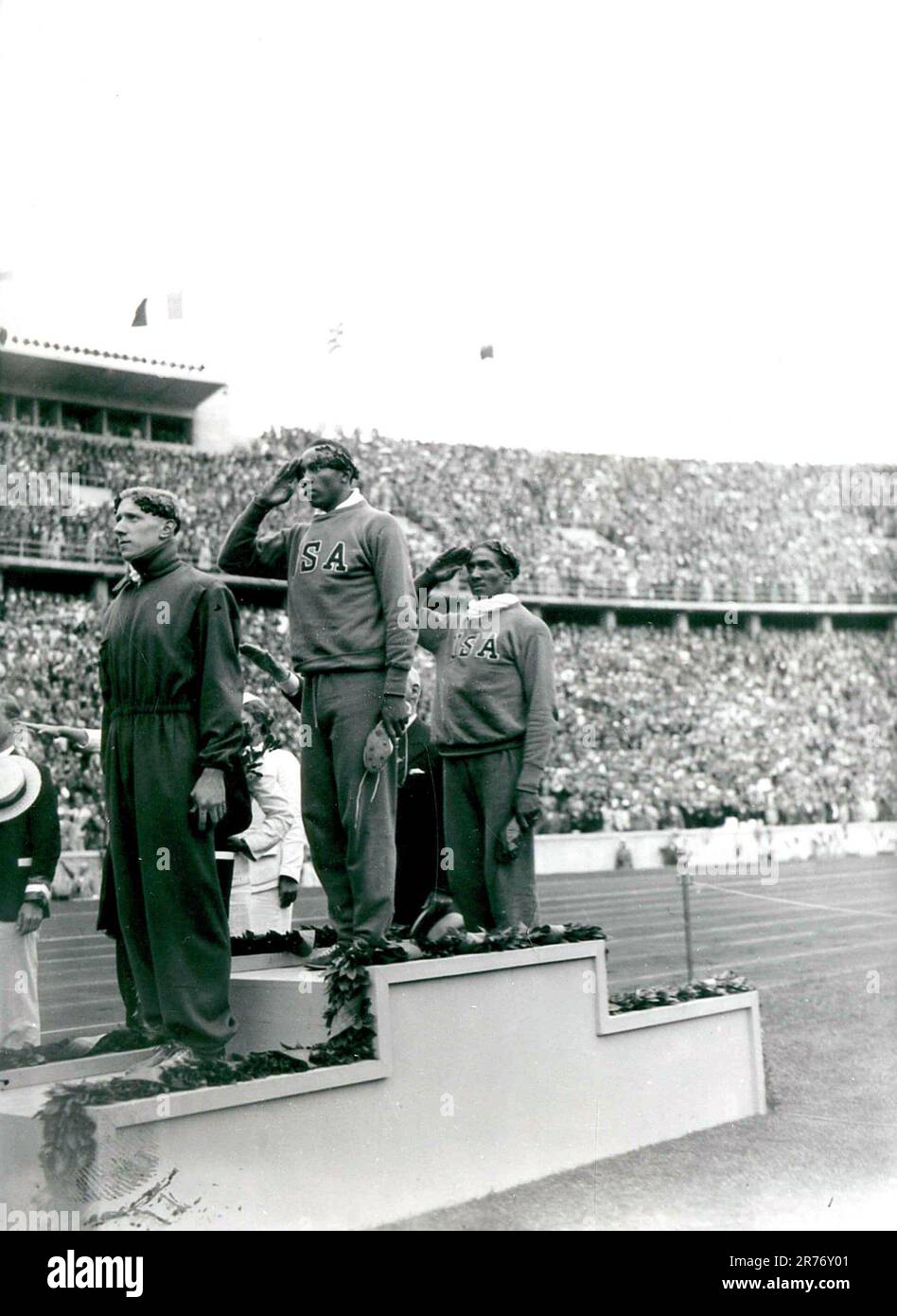 Photograph of Jesse Owens at the 1936 Olympics in Berlin, Germany Stock ...