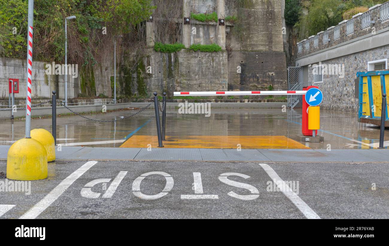 Empty Parking Space Barrier Ramp Down Stop Road Sign Stock Photo - Alamy