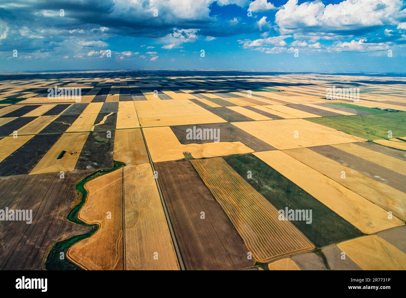 Aerial of prairies and farms Saskatchewan, Canada Stock Photo - Alamy