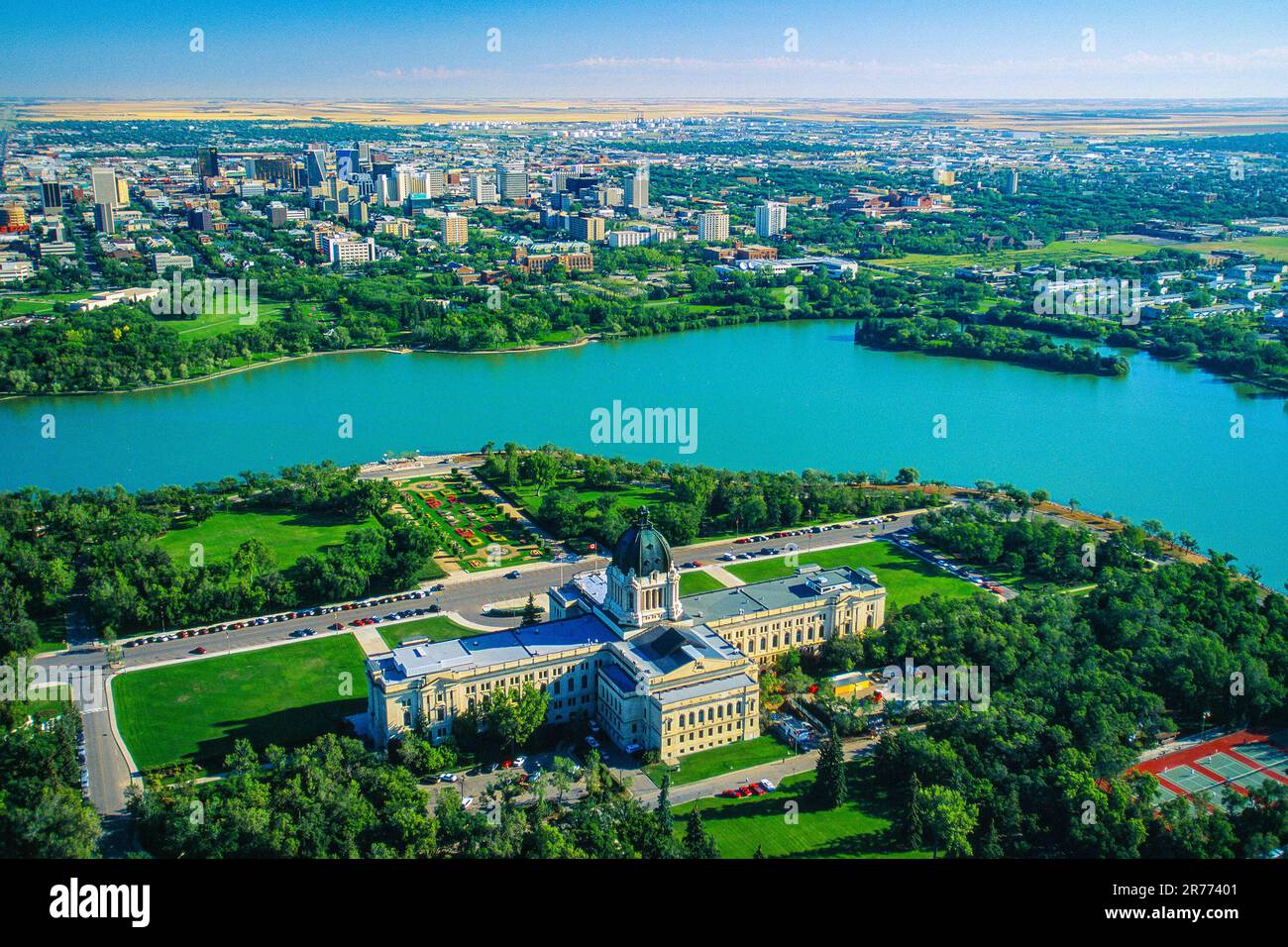 Saskatchewan government buildings hi-res stock photography and images ...