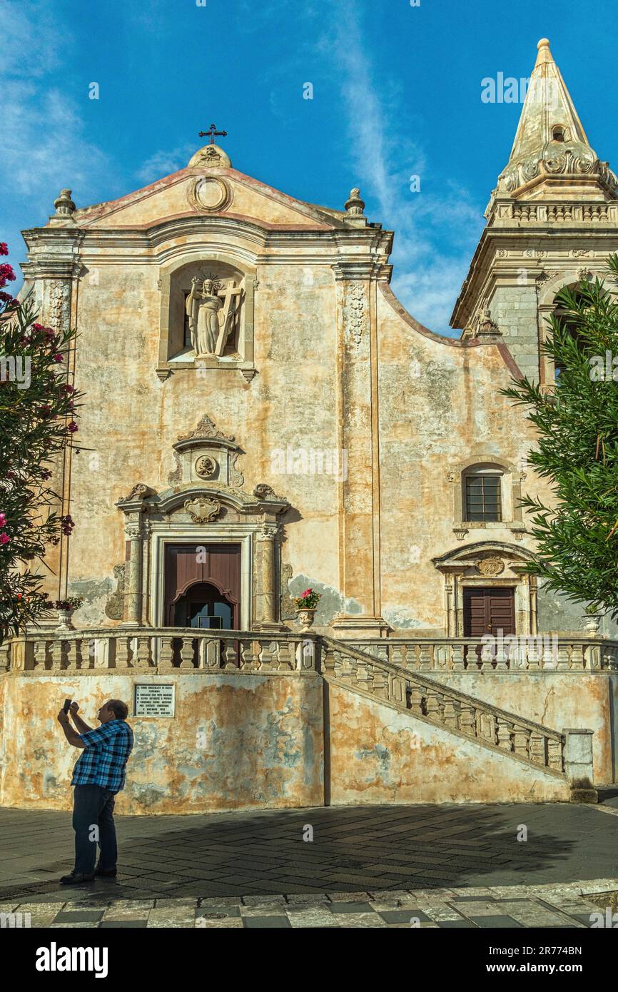 The facade of the church of San Giuseppe overlooks the historic Piazza ...