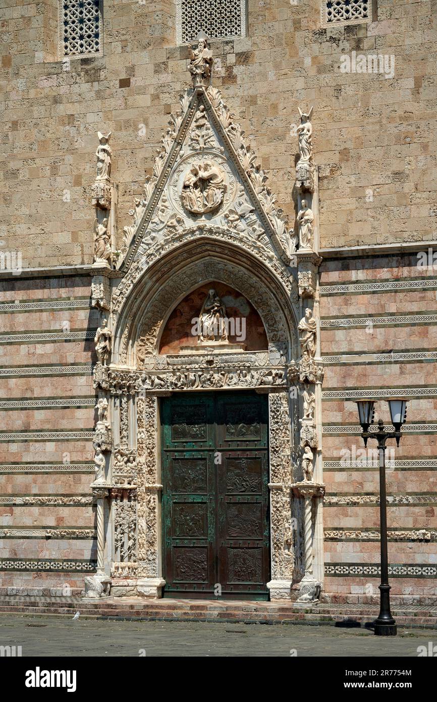 Il portale hi-res stock photography and images - Alamy