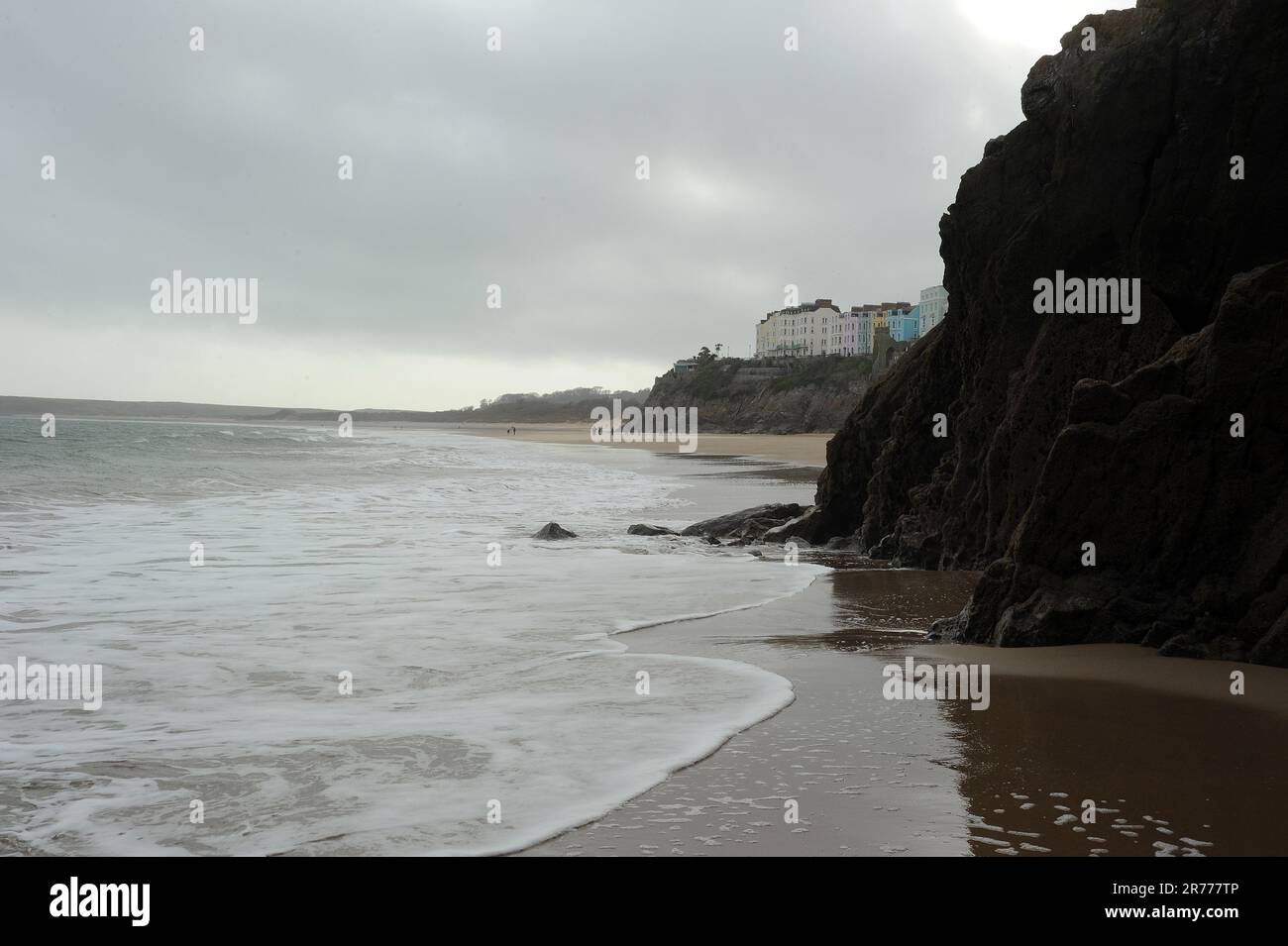 St. Catherine's Island, South Beach, Tenby Stock Photo - Alamy