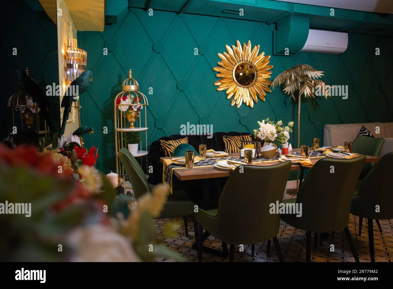 Hotel room service serving table hi-res stock photography and images ...