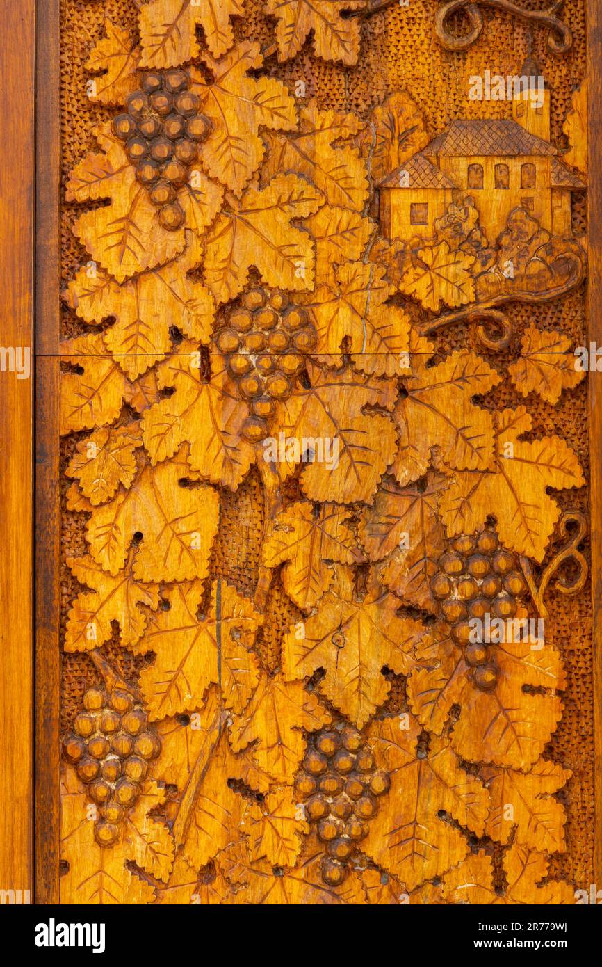 wood carving of grape leaves and grapes Stock Photo - Alamy