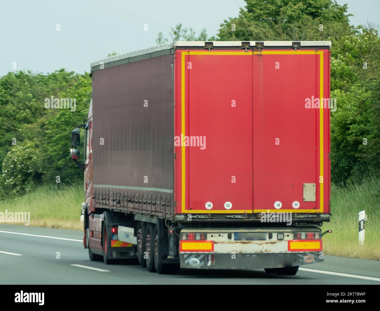Transfer trucks hi-res stock photography and images - Alamy