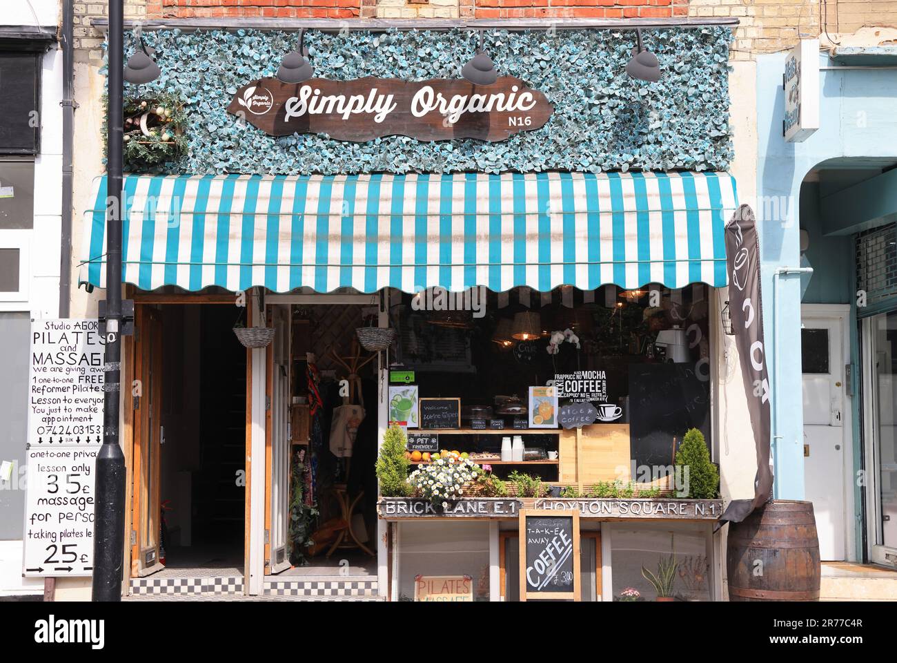 Newington green fruit and veg hi-res stock photography and images - Alamy