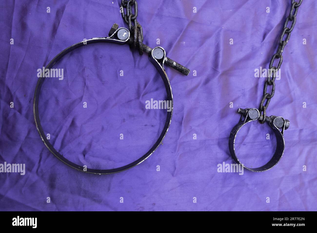 Dungeon chains hi-res stock photography and images - Alamy