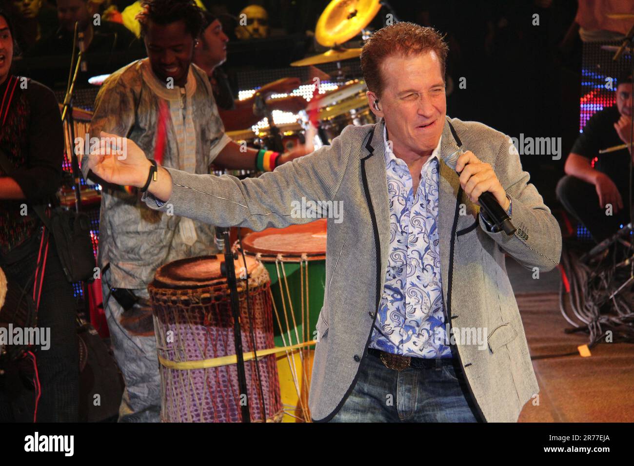 Emmanuel durante y su hijo Alexander Acha durante concierto en el ...