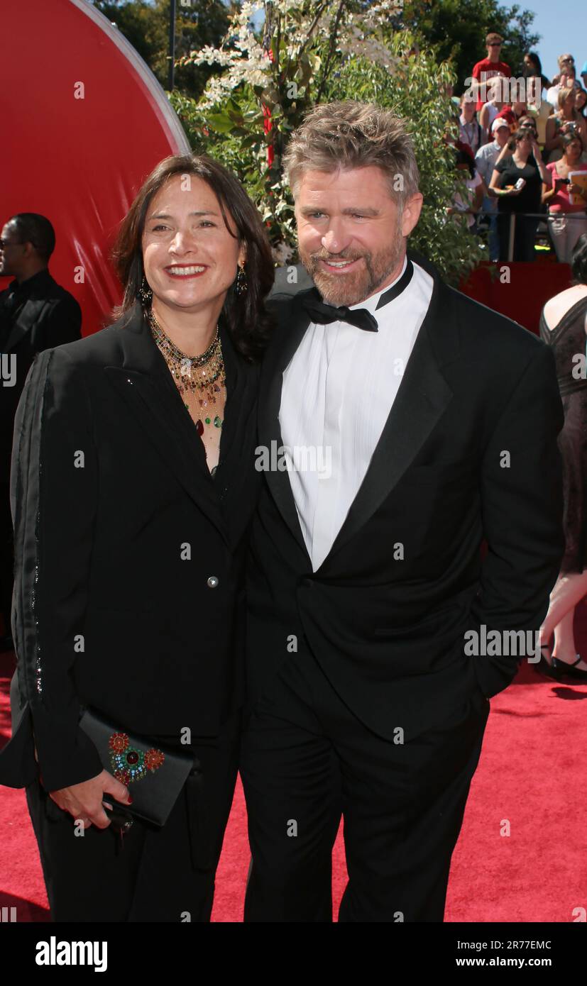 Treat Williams and wife Pam Van Sant at the 56th Annual Emmy Awards on ...