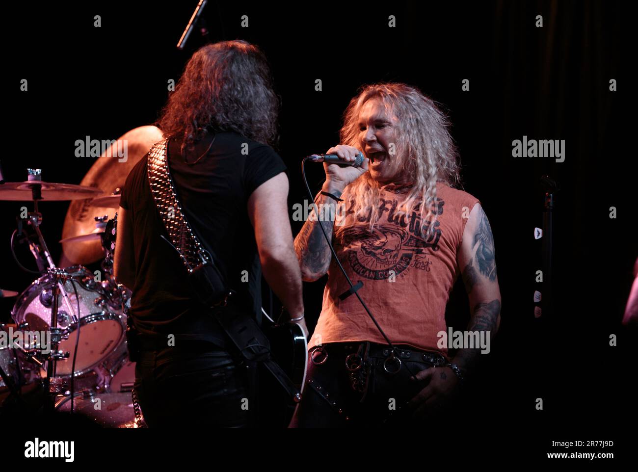 Classic rock band winger hi-res stock photography and images - Alamy