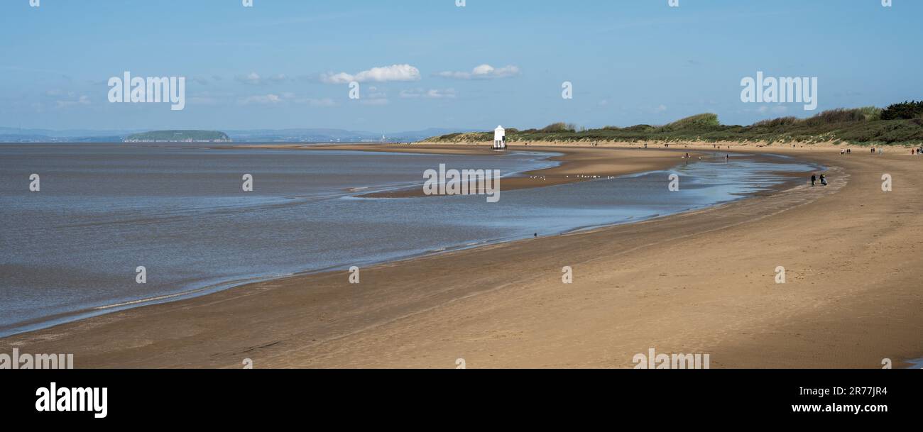 Walk along the beach burnham on sea hi-res stock photography and images ...