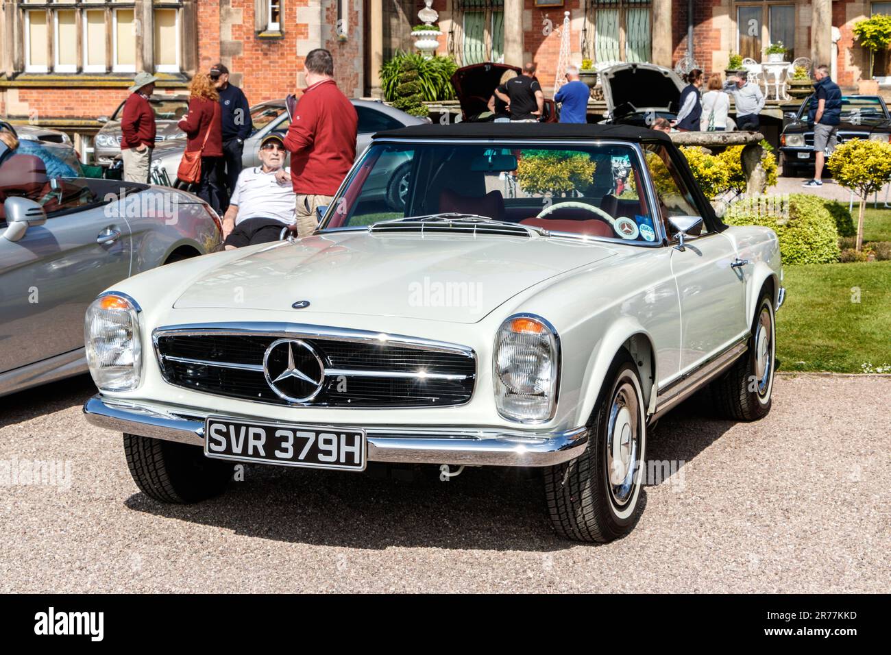 vintage 1970 cream Mercedes Benz W113 230SL US Spec SVR 379H cabriolet ...