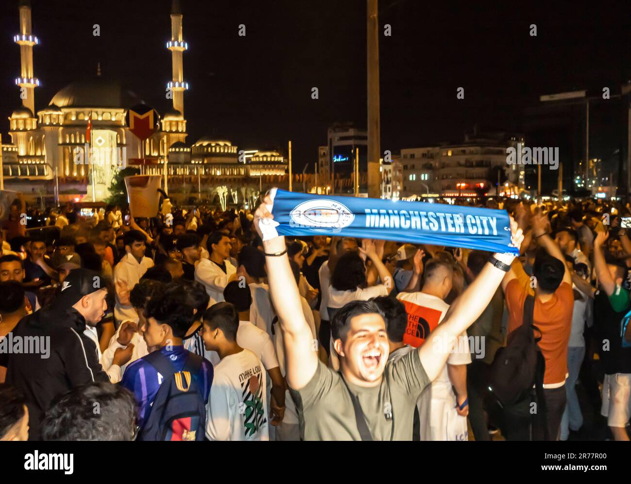 English football fans celebrating Manchester City victory over Inter in ...