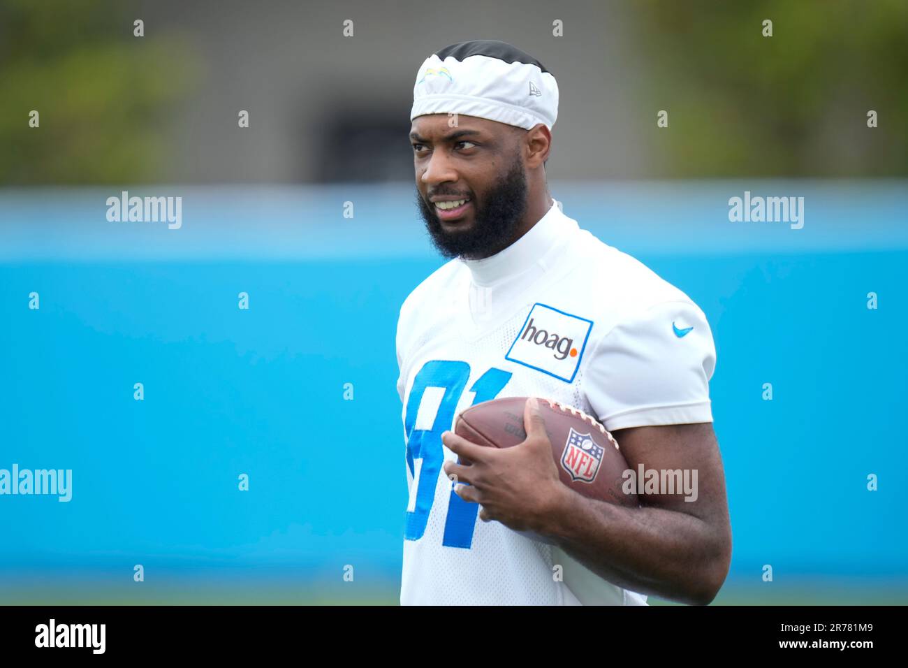 Los Angeles Chargers wide receiver Mike Williams (81) walks with the ...
