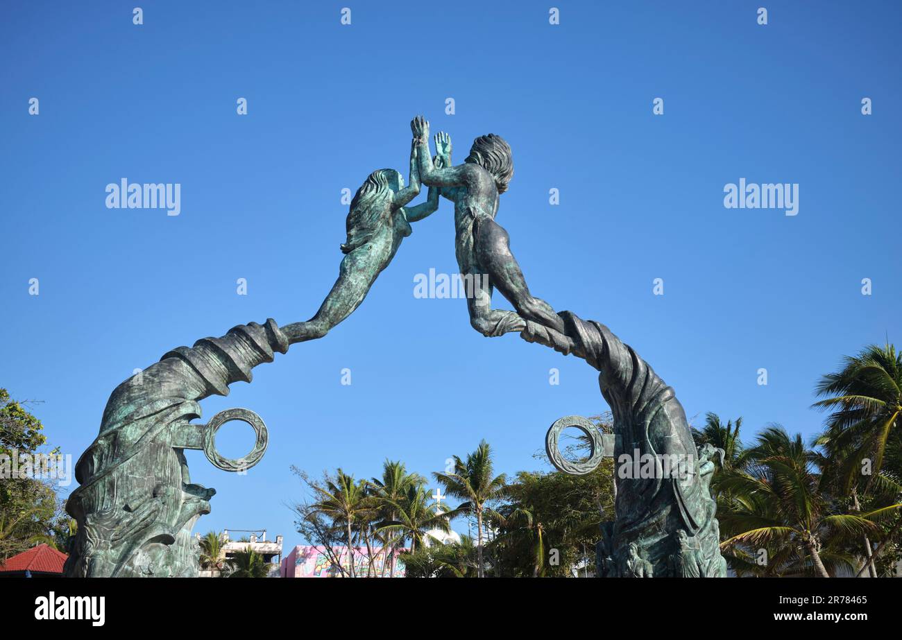 Portal Maya Sculpture in the Parque Fundadores Playa Del Carmen Yucatan ...