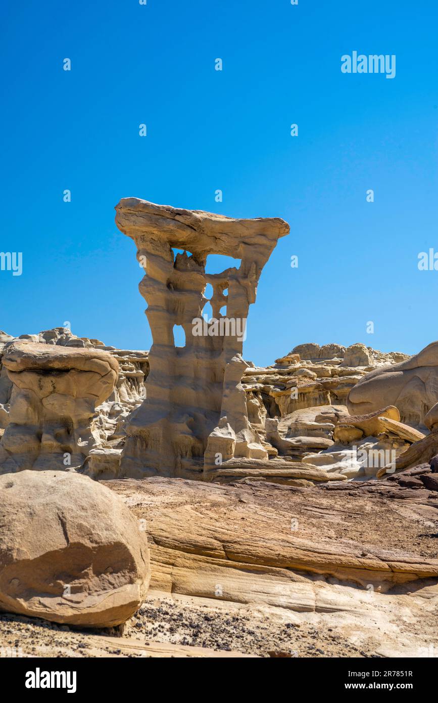 The Alien Throne. Otherworldly hoo doos in remote, rural New Mexico ...