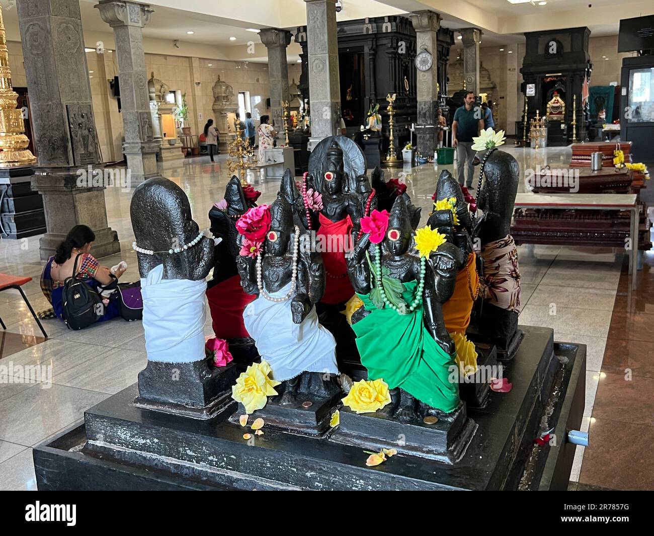 London sri murugan temple hi-res stock photography and images - Alamy