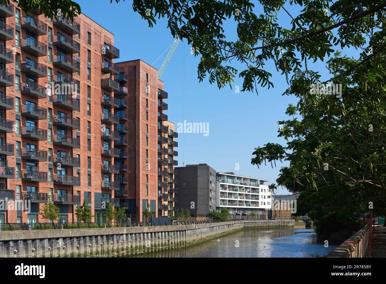 Newly built apartment buildings by the River Roding at Barking, East ...