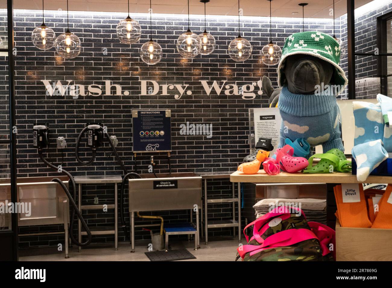 The Petco in Union Square offers a full range of pet supplies, New York ...