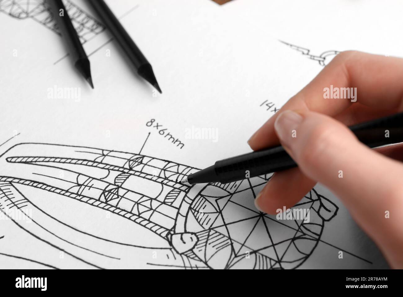 Female jewelry designer drawing hi-res stock photography and images - Alamy