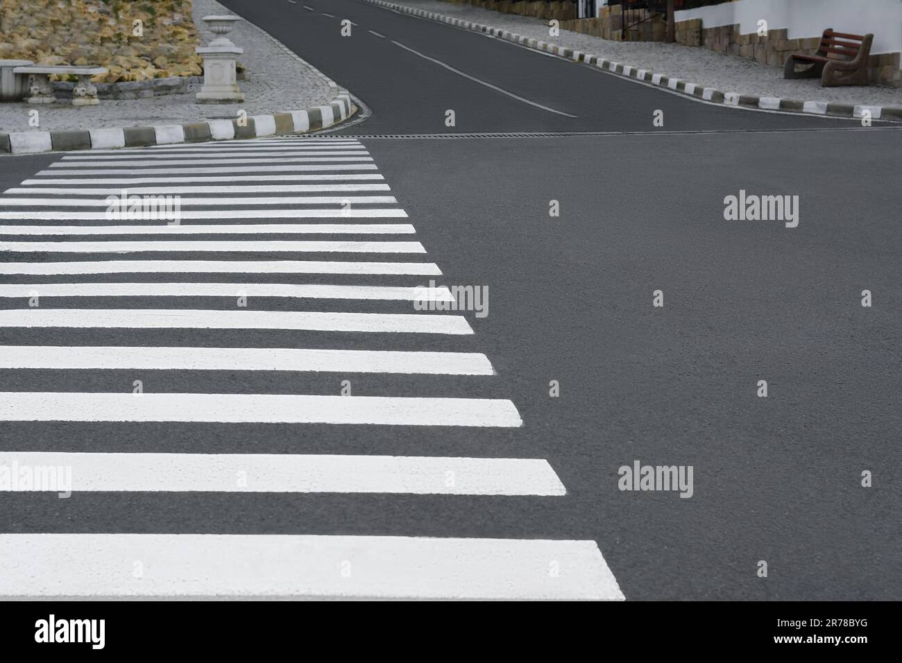 View of pedestrian crossing on city street Stock Photo - Alamy