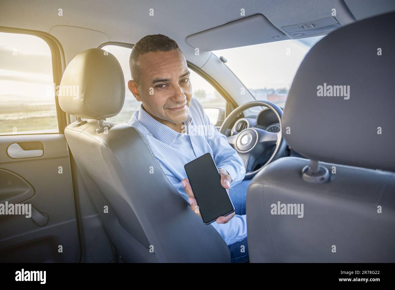 Inside phone technology hi-res stock photography and images - Alamy