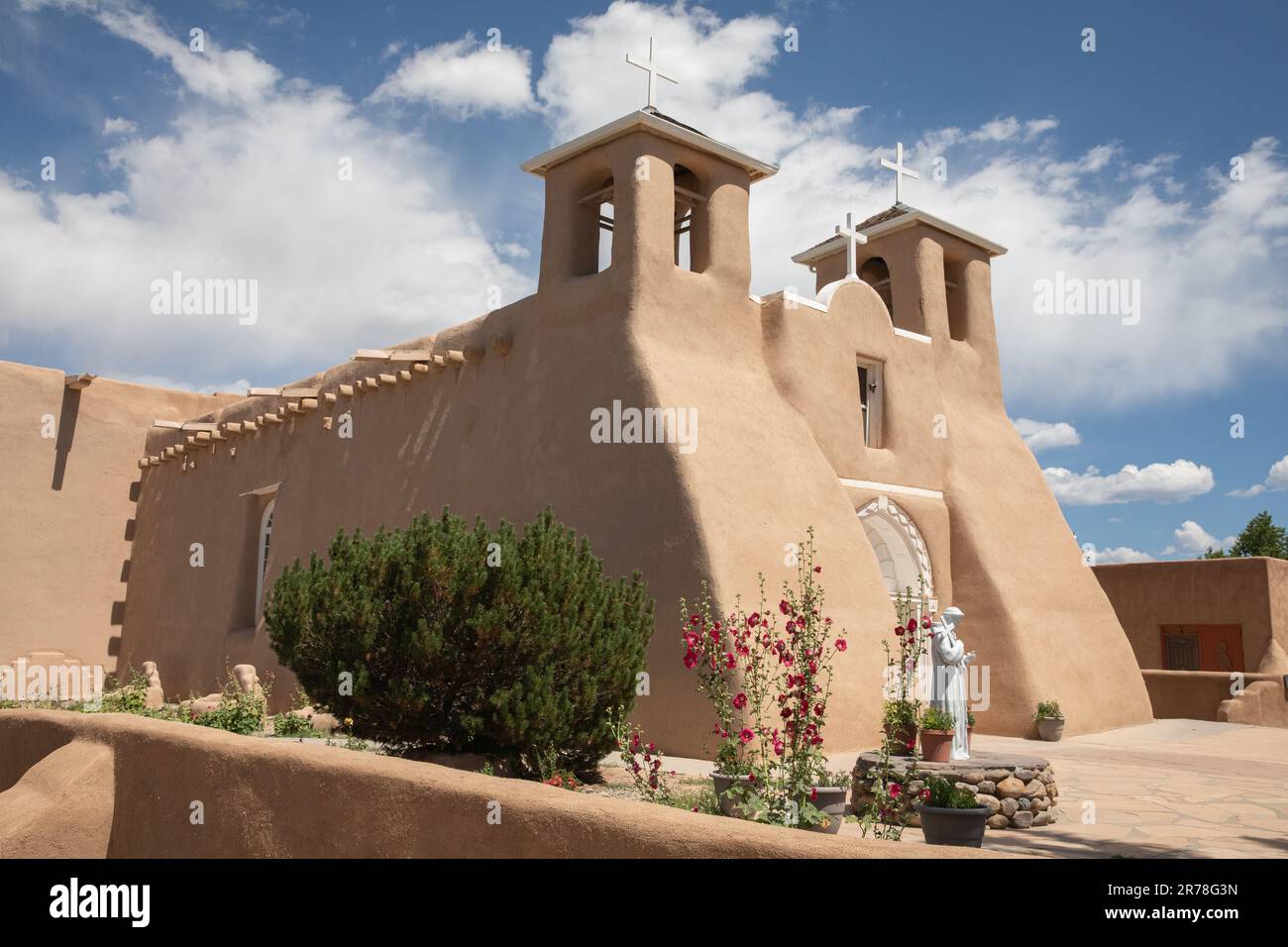 Albuquerque new mexico landmarks hi-res stock photography and images ...