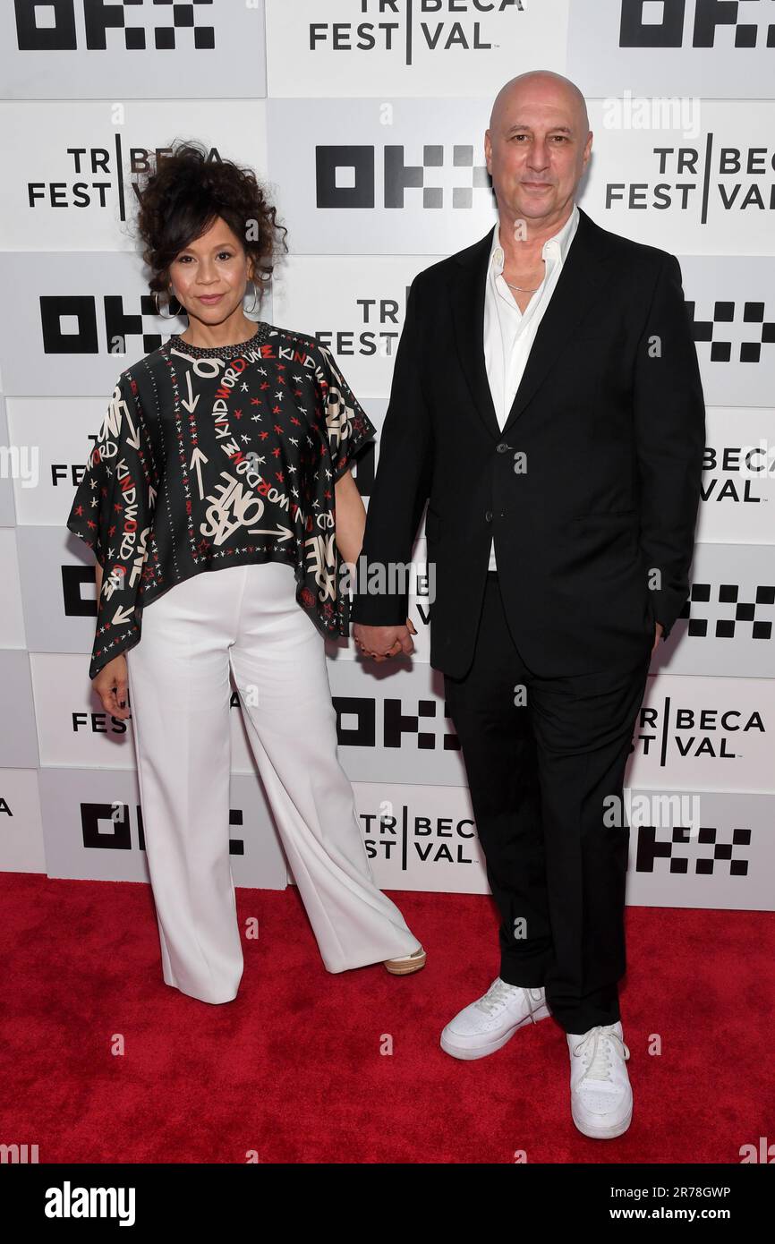 Rosie perez and eric haze hi-res stock photography and images - Alamy