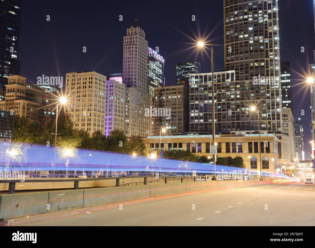Traffic lights through downtown of Chicago Stock Photo - Alamy