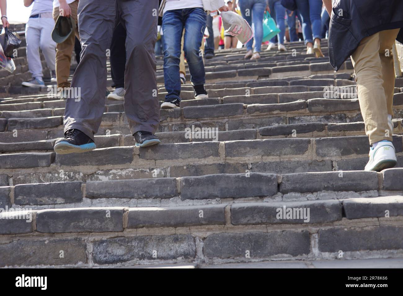 A lot of tourist on steps of Great Wall Stock Photo - Alamy