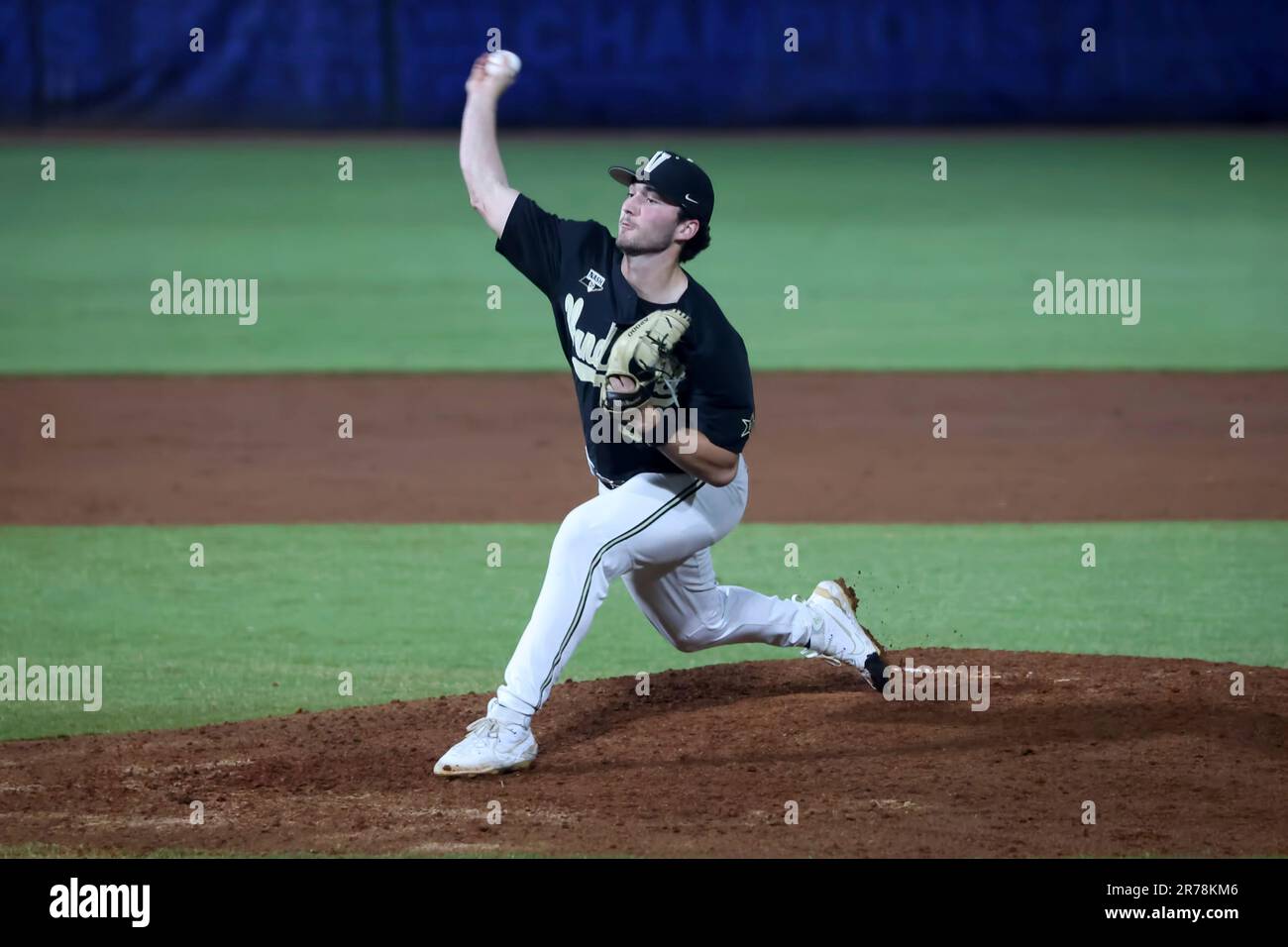 HOOVER, AL - MAY 25: Vanderbilt Commodores pitcher David Horn (38 ...
