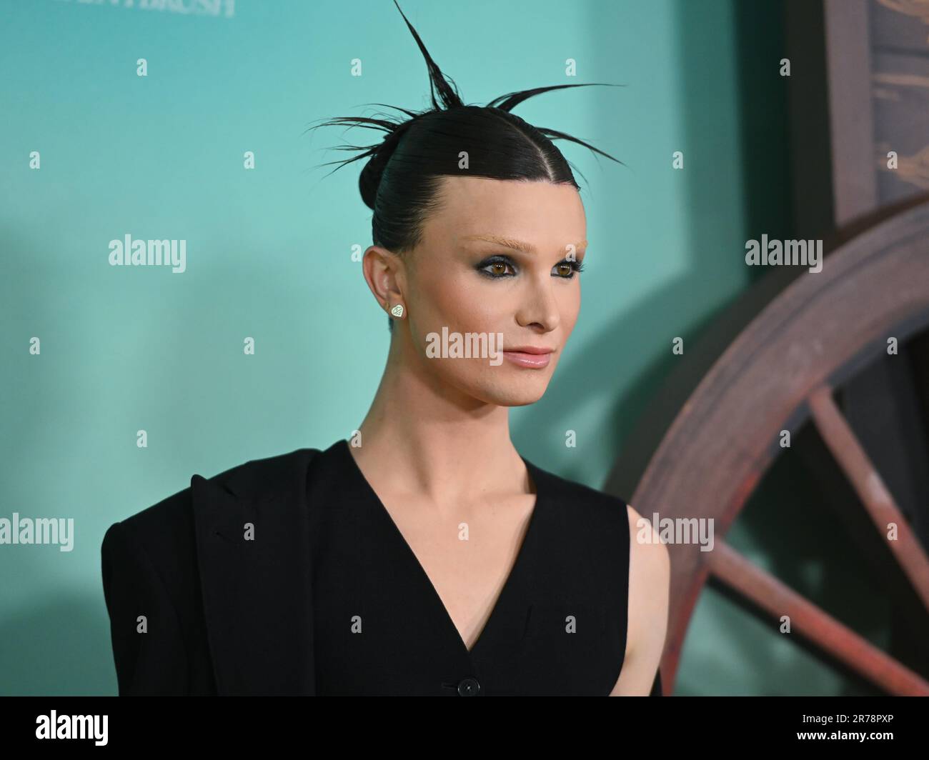 Dylan mulvaney hi-res stock photography and images - Alamy
