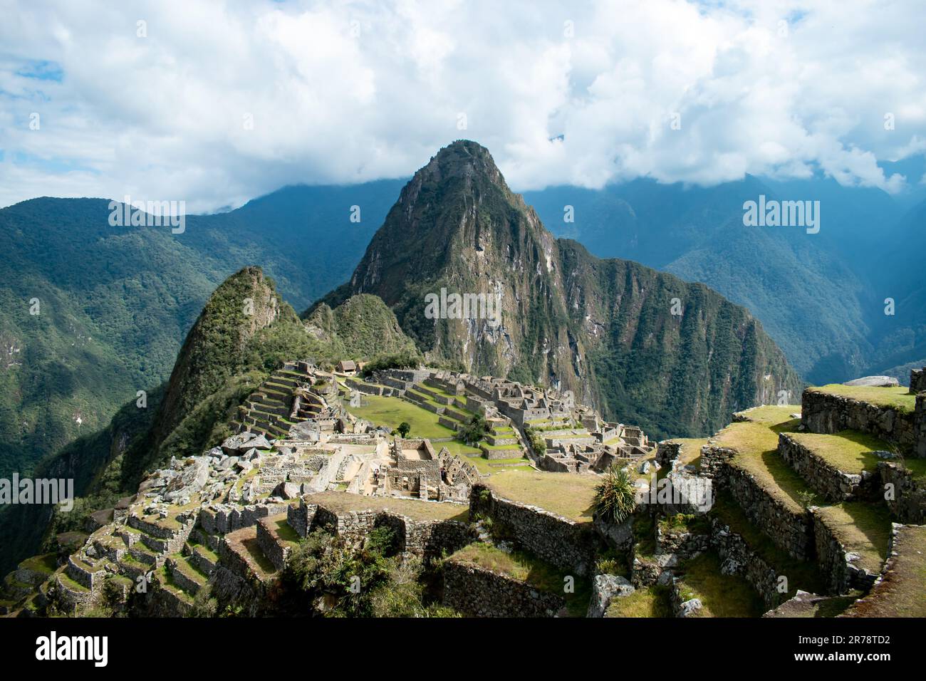 Machu pichhu peru hi-res stock photography and images - Alamy