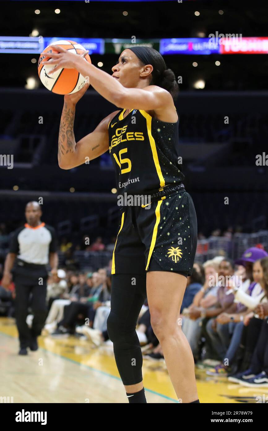 LOS ANGELES, CA - JUNE 9: Los Angeles Sparks guard Jasmine Thomas (15 ...