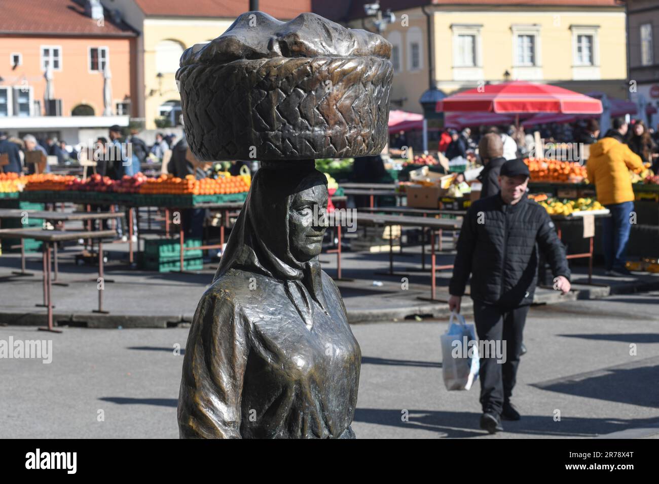 Statue of kumica barica hi-res stock photography and images - Alamy