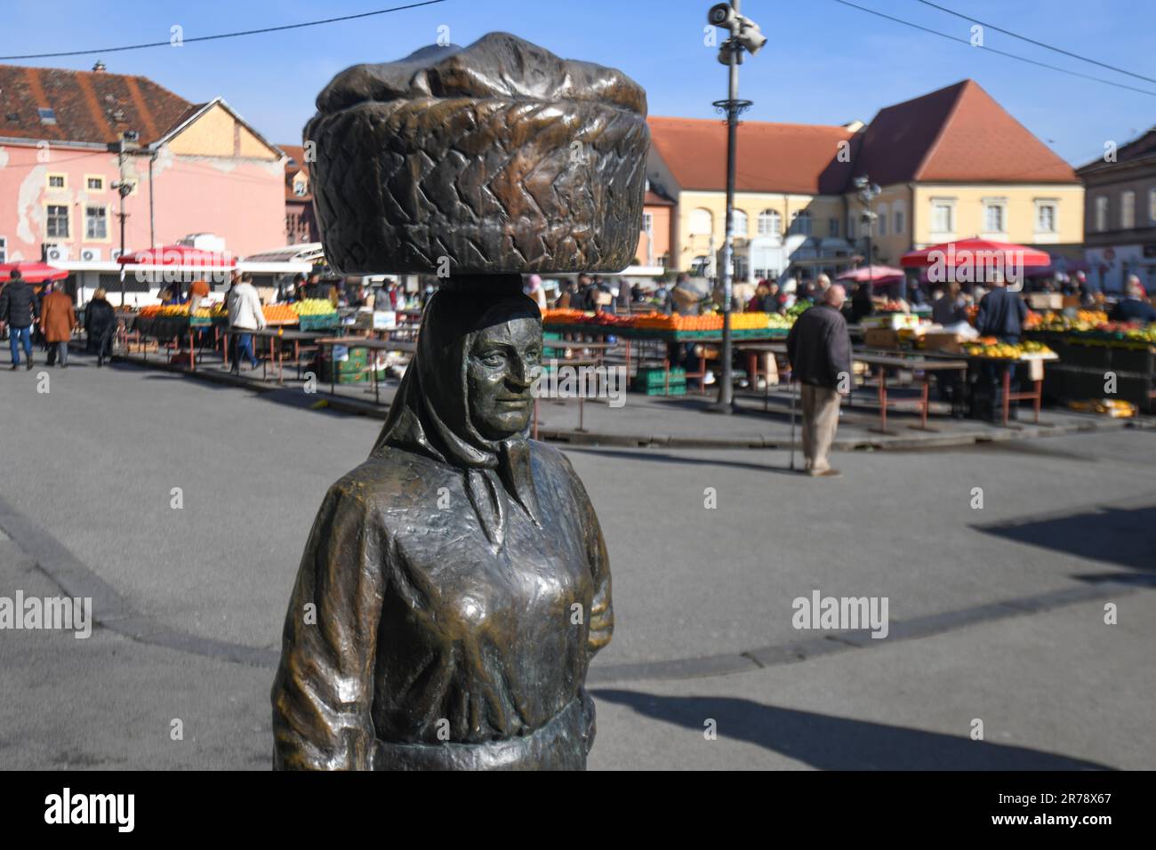 Statue of kumica barica hi-res stock photography and images - Alamy