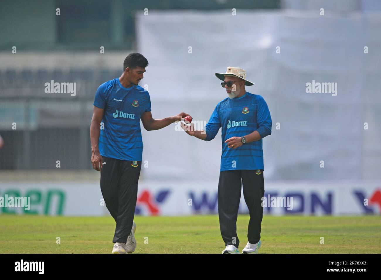 Head Coaxh Chandika Hathirusingha along uncaped Mushfik Hasan during ...