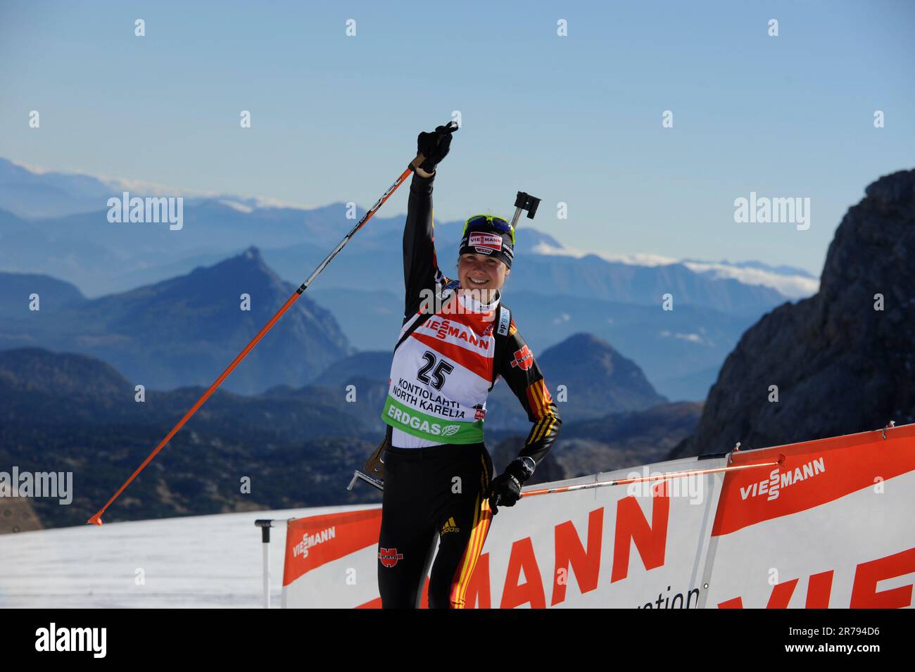 Tina Bachmann, Aktion, Jubel, Biathlon Stock Photo - Alamy