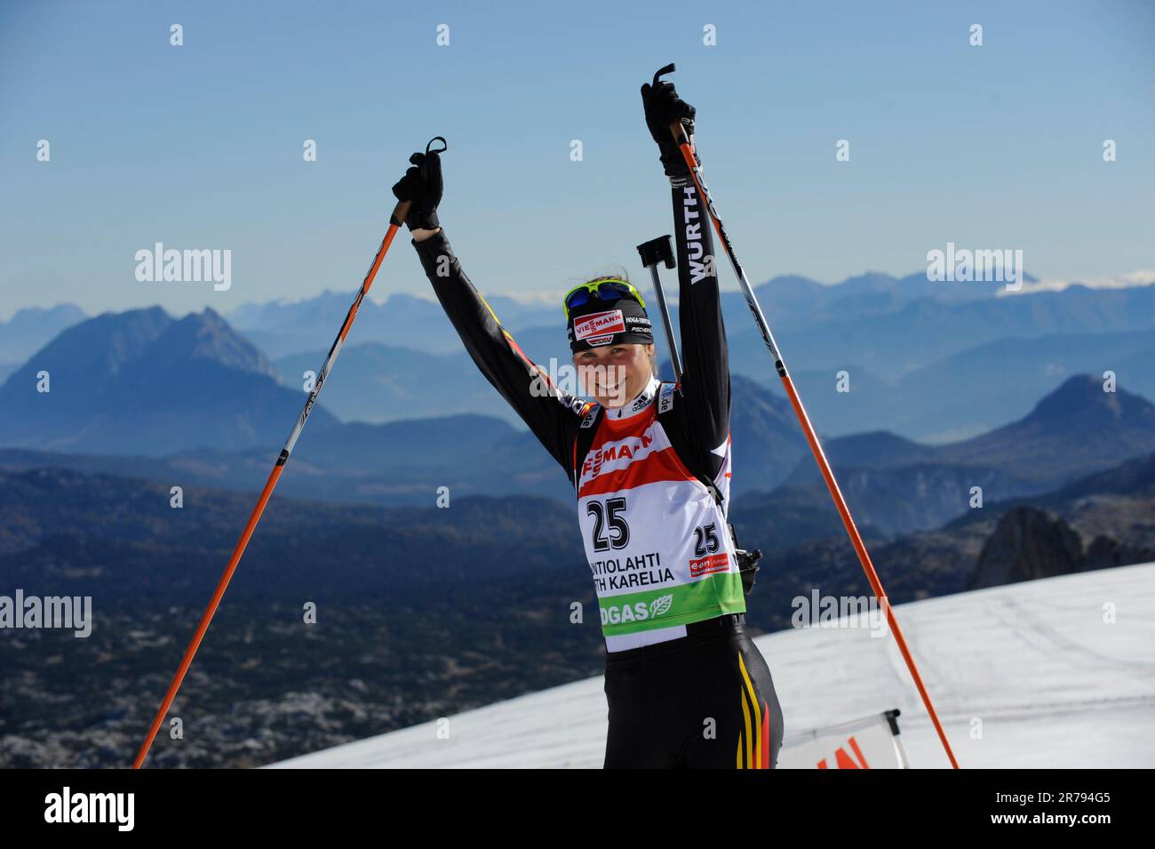 Tina Bachmann, Aktion, Jubel, Biathlon Stock Photo - Alamy