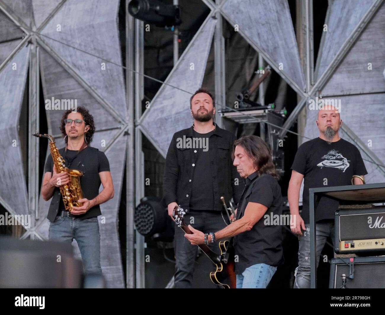 Matt laug hi-res stock photography and images - Alamy