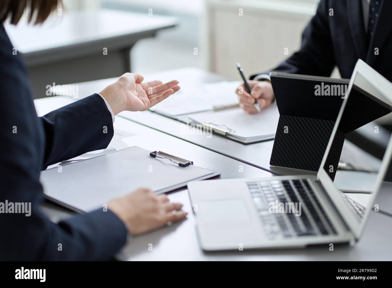 Asian business people having a meeting in a conference room Stock Photo ...