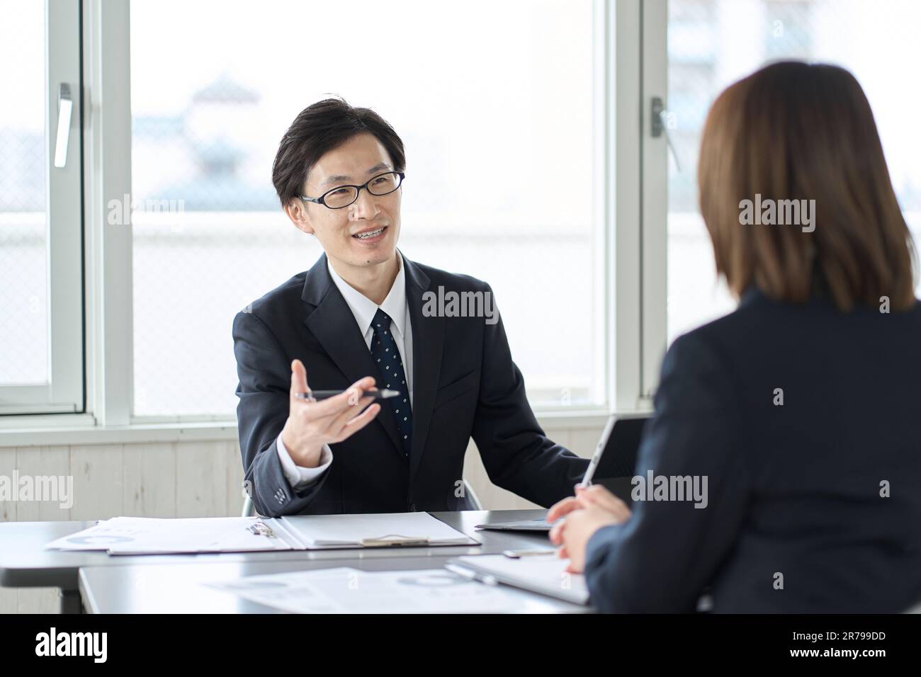 Asian business people having a meeting in a conference room Stock Photo ...