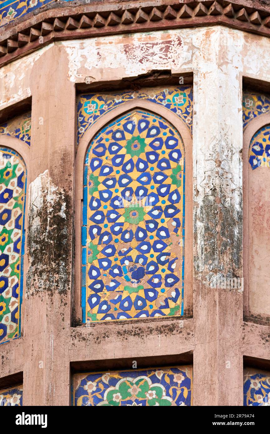 Agra red fort mosaic decoration hi-res stock photography and images - Alamy