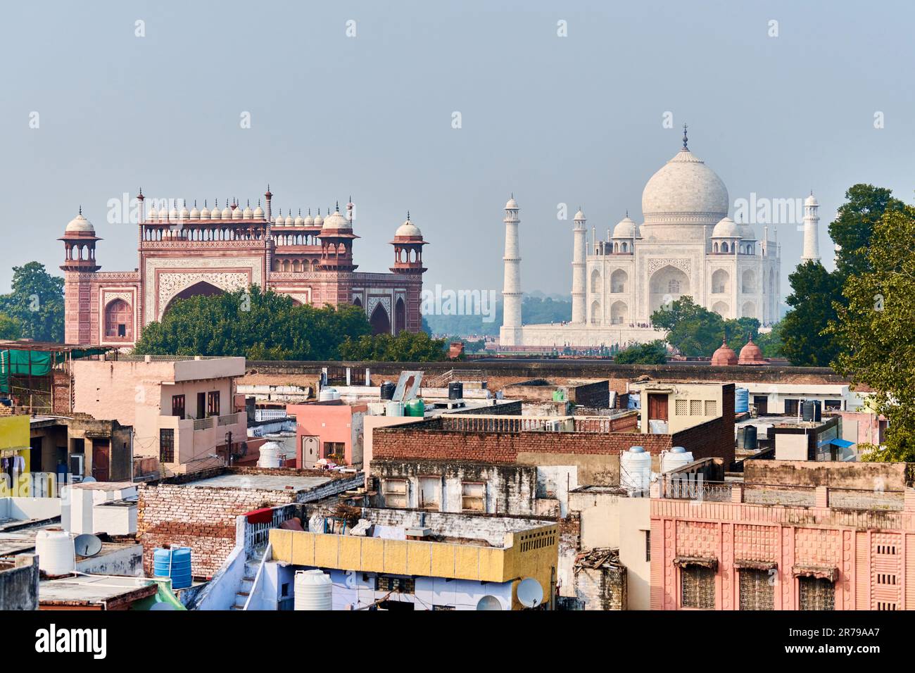 Taj Mahal white marble mausoleum landmark in Agra, Uttar Pradesh, India ...