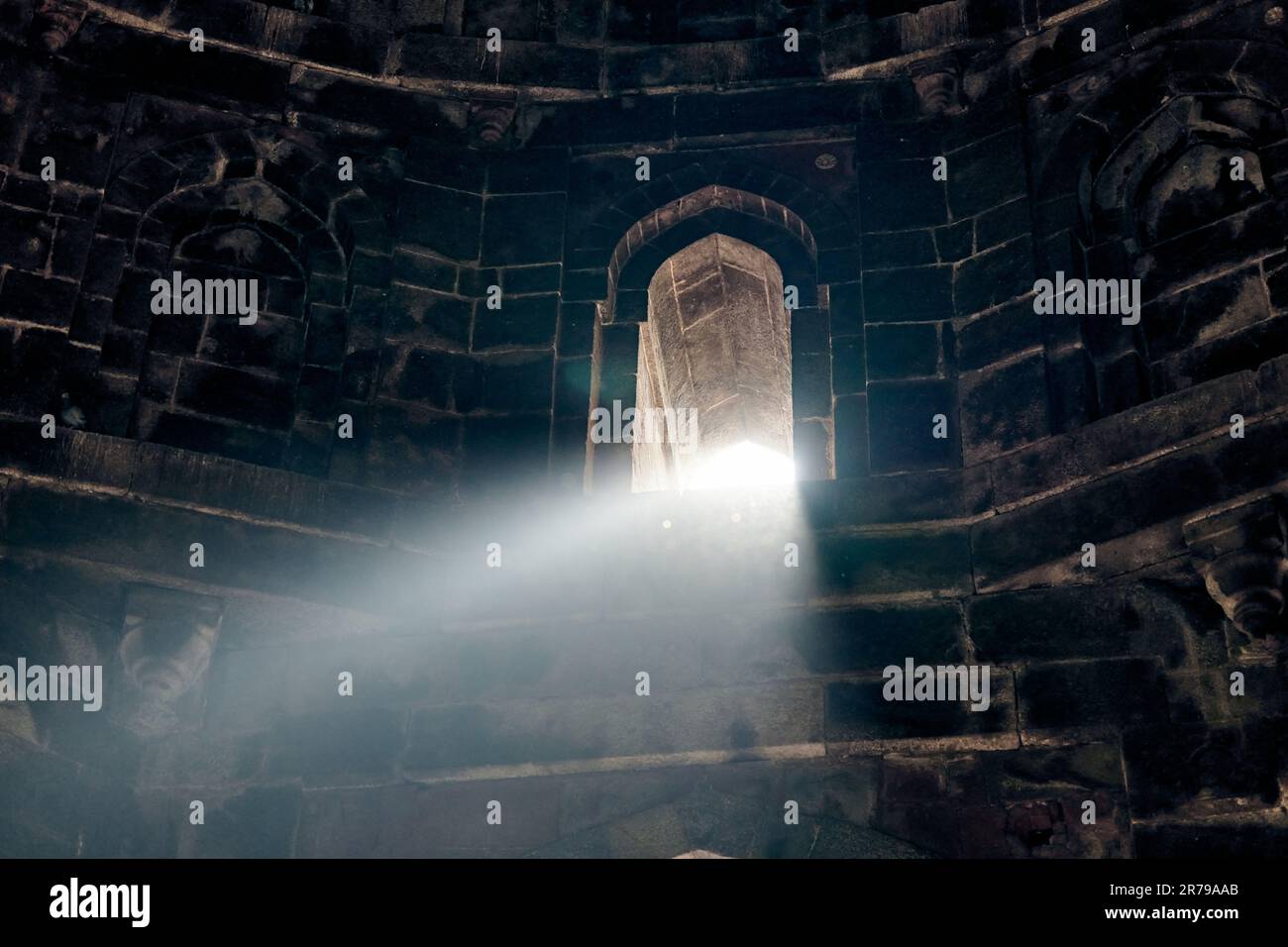 Beam of light from window of ancient indian tomb Bada Gumbad in New ...