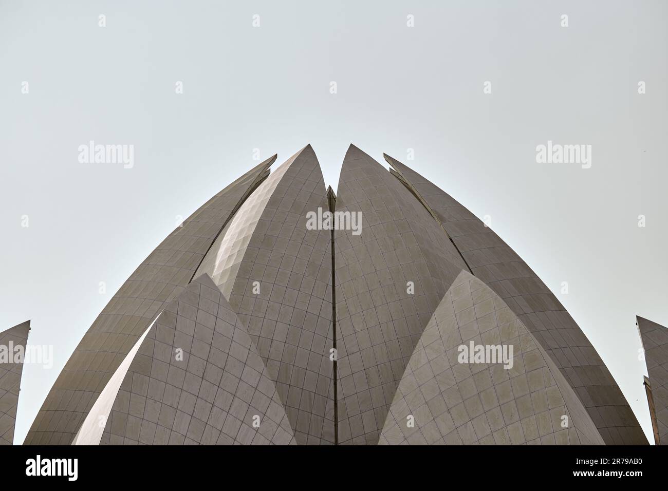 Lotus temple Baháʼí House of worship in New Delhi, India, beautiful ...