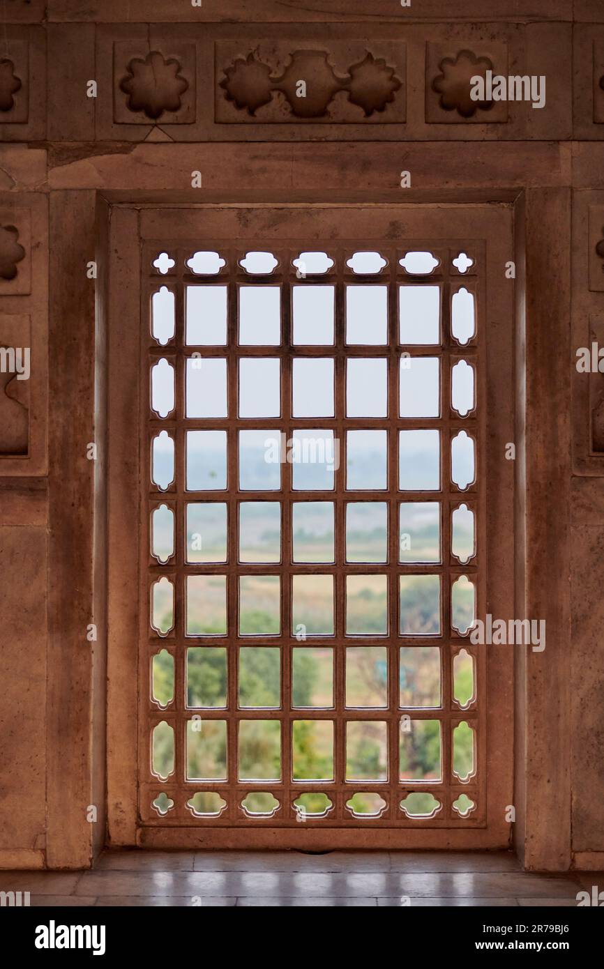 Decorative mesh window in Agra Red Fort, beautiful ancient windows with ...