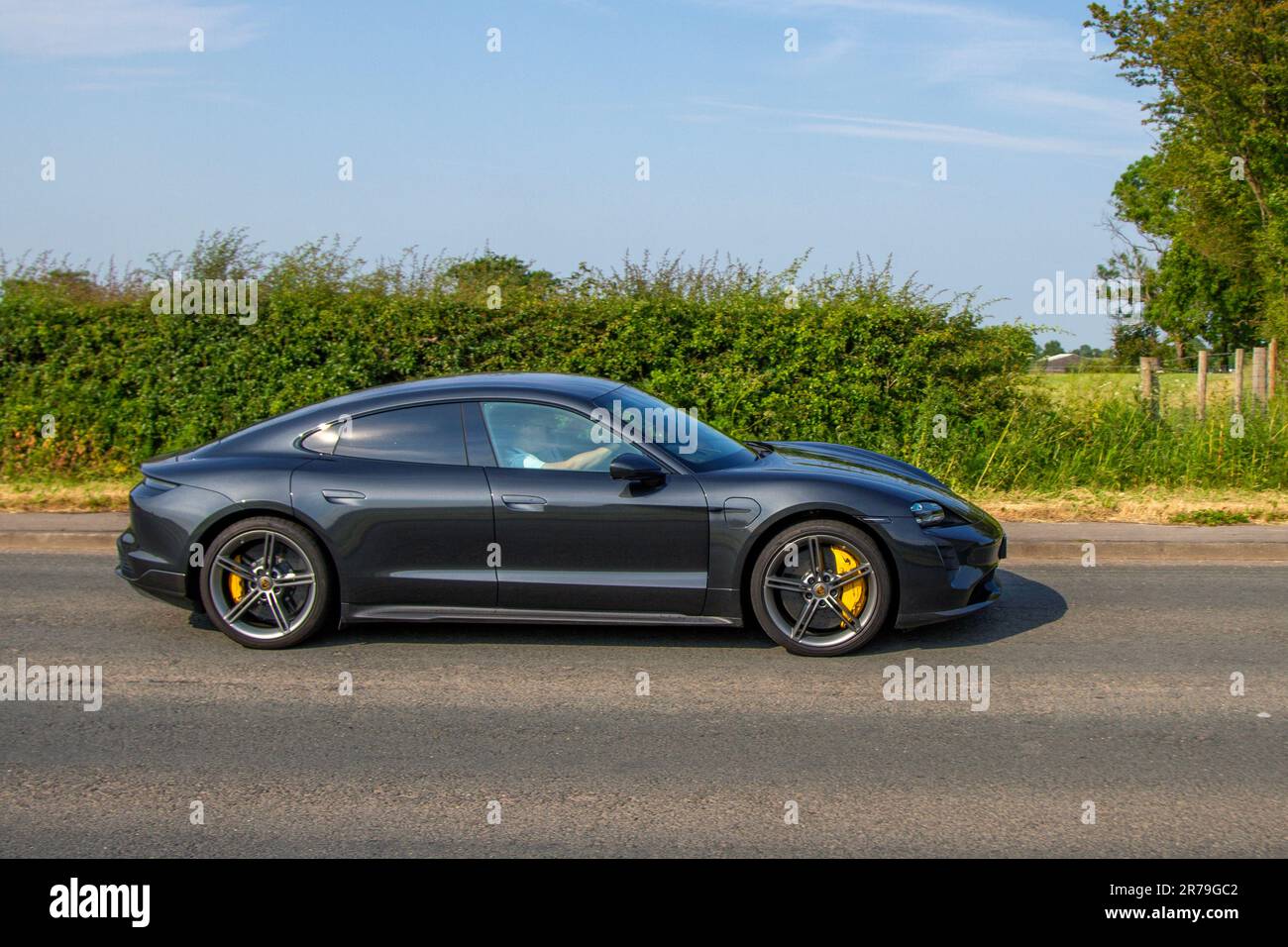 2022 Porsche Taycan Turbo S 761PS Overboost Power 93.4Kwh Electric Auto ...