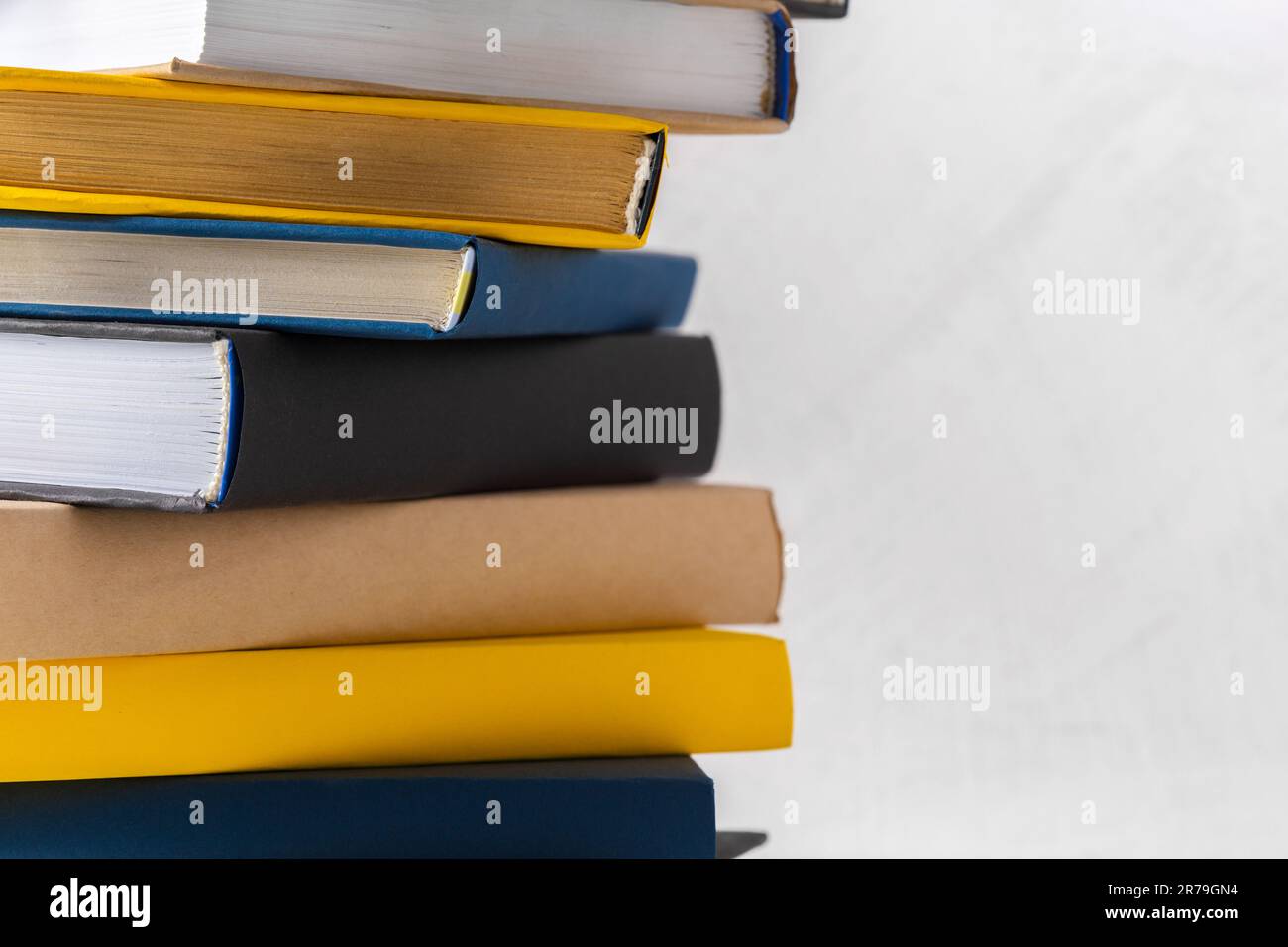 Different colour books hi-res stock photography and images - Alamy